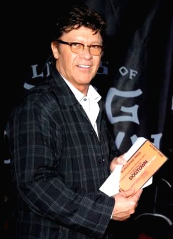 The Band's Robbie Robertson sells catalog, rights to new firm
