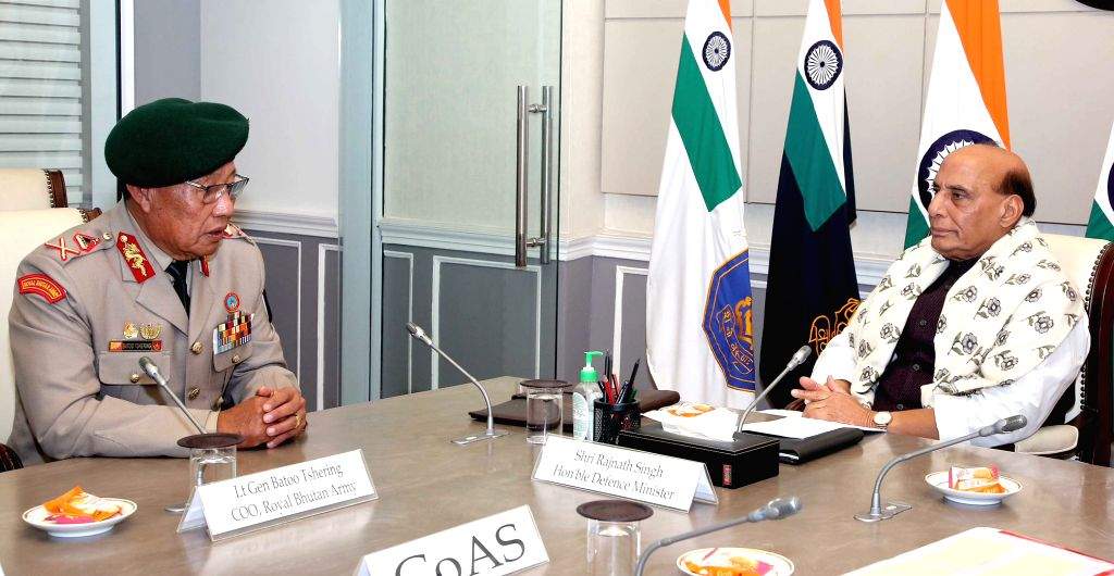 Royal Bhutan Army's COO Lt Gen Batoo Tshering calls on Defence Minister ...