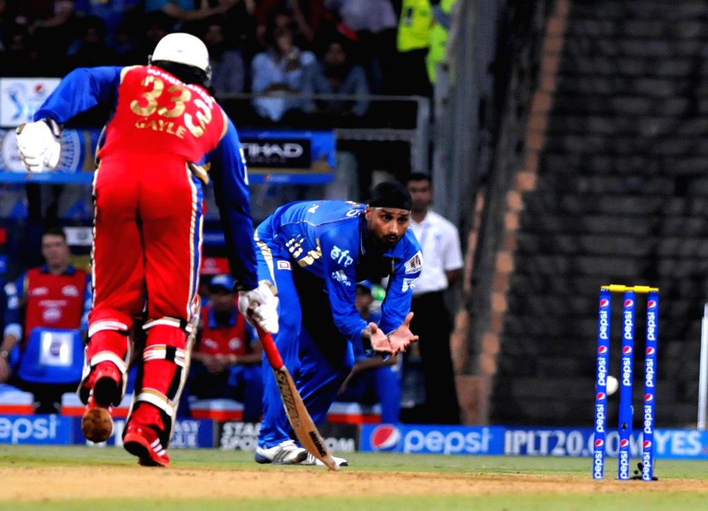 IPL 2014 - Match 27 - Mumbai Indians vs Royal Challengers Bangalore