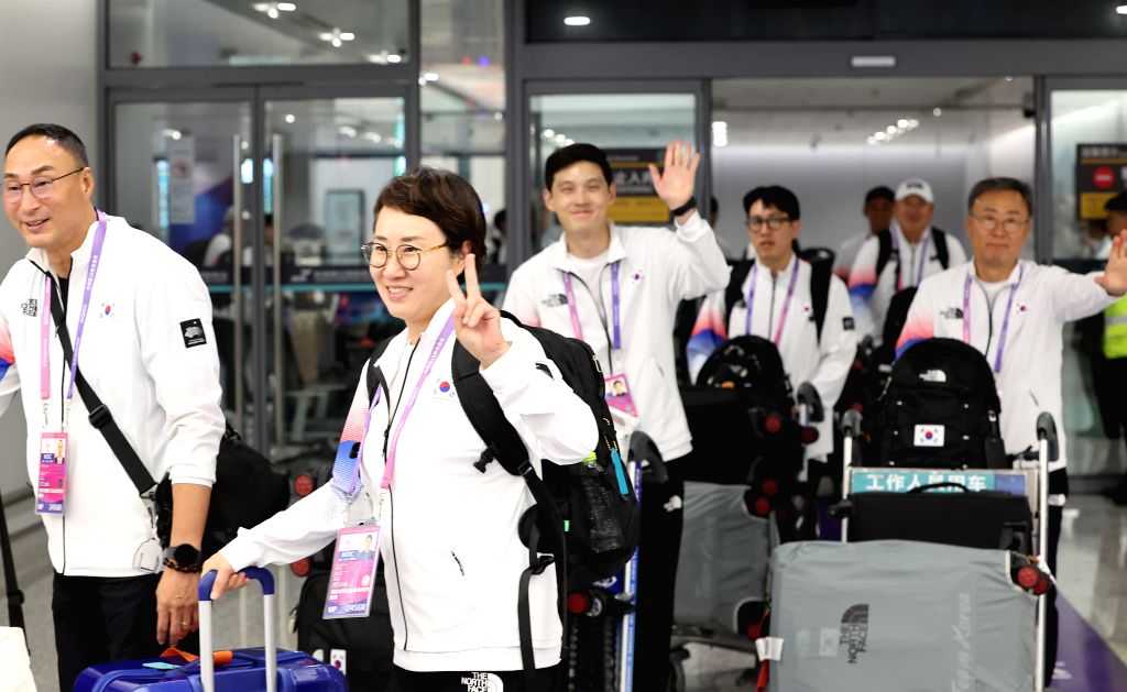 S. Korean squad arrives in Asian Games host city