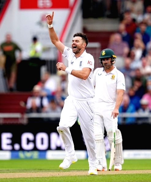 Free Photo : SA vs ENG: James Anderson becomes the first cricketer to ...