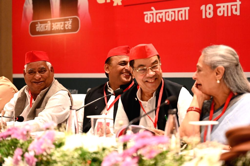 Samajwadi Party Chief Akhilesh Yadav with other leaders during the ...