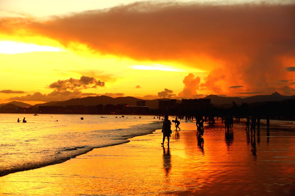 CHINA-HAINAN-SANYA-SUNSET