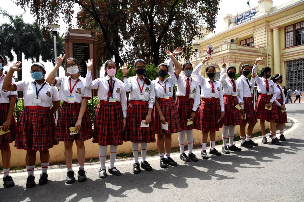School students visit Bihar Vidhan Parishad