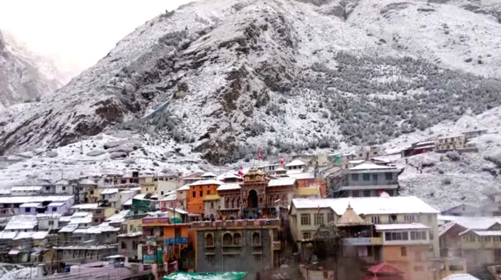 Free Photo: Season's first snowfall in Badrinath, these districts may ...
