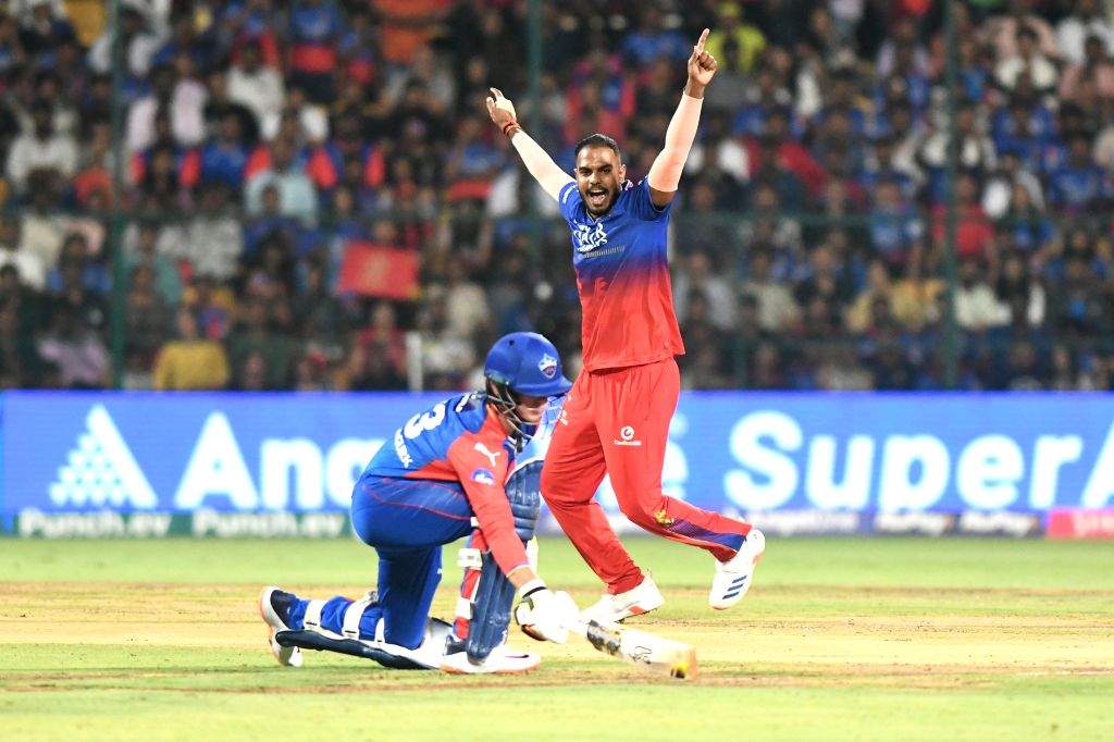(Second Event) Bengaluru : IPL match between Royal Challengers ...