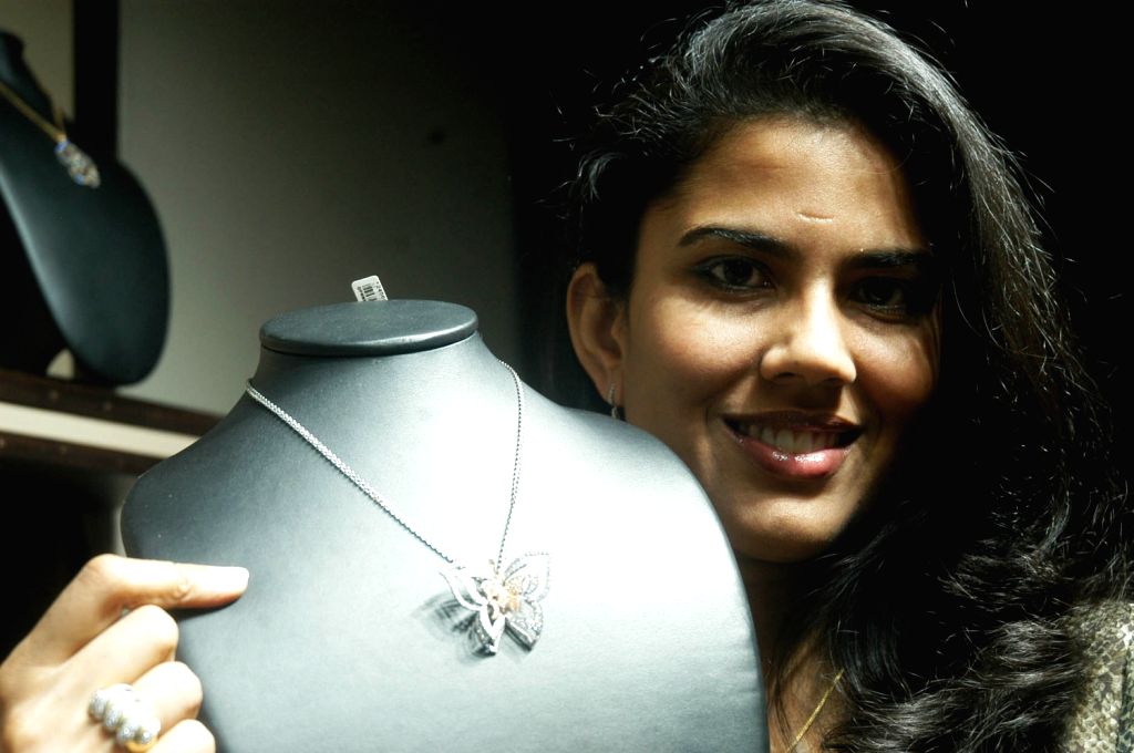 Launch of Kirtilals Glow and Go Showroom