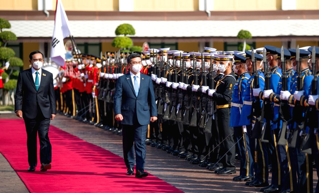 :Seoul : S. Korea's defense chief visits Thailand
