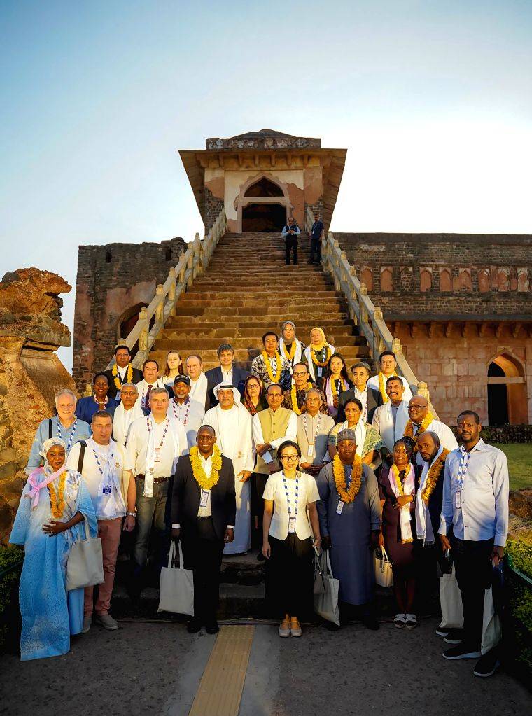 Shivraj Chouhan Visits Mandu With BRICS Ministers
