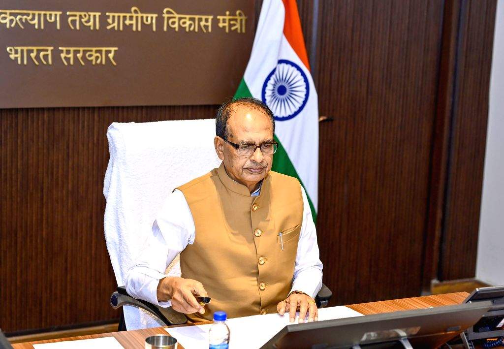 Shivraj Singh Chouhan Releases PMAY-G Funds