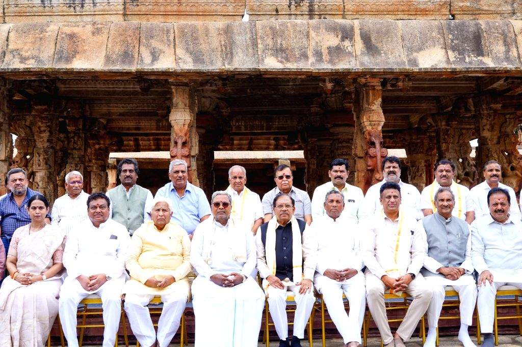 Siddaramaiah visits Bhoga Nandishwara Temple Ahead of Cabinet Meet