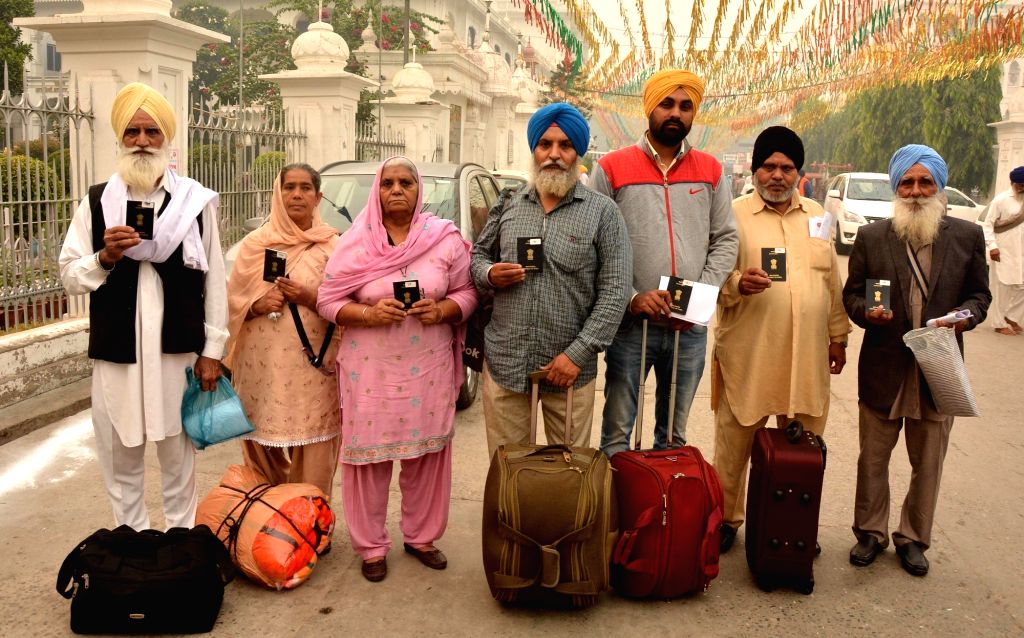 Sikh jathas leave for Pakistan to celebrate Guru Nanak Jayanti