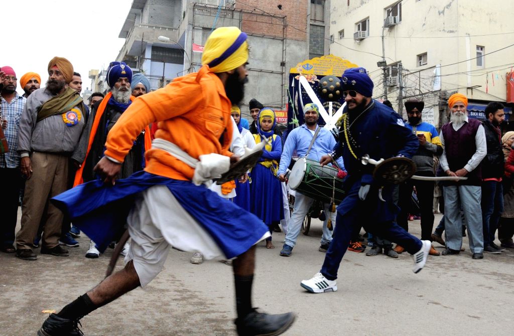 Nagar Kirtan - on the eve of the birth anniversary of the 10th Sikh ...
