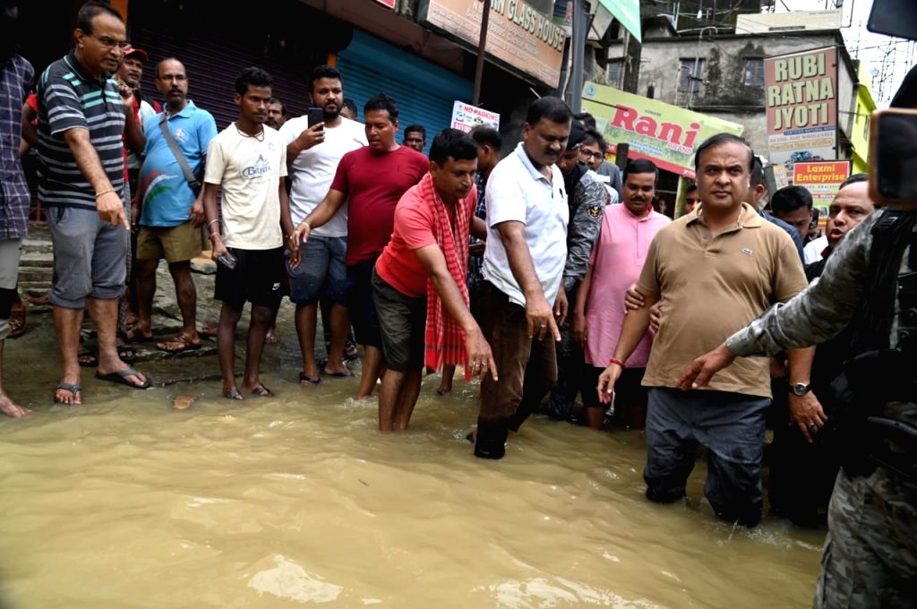 Silchar : Assam Chief Minister Himanta Biswa Sarma visits flood ...