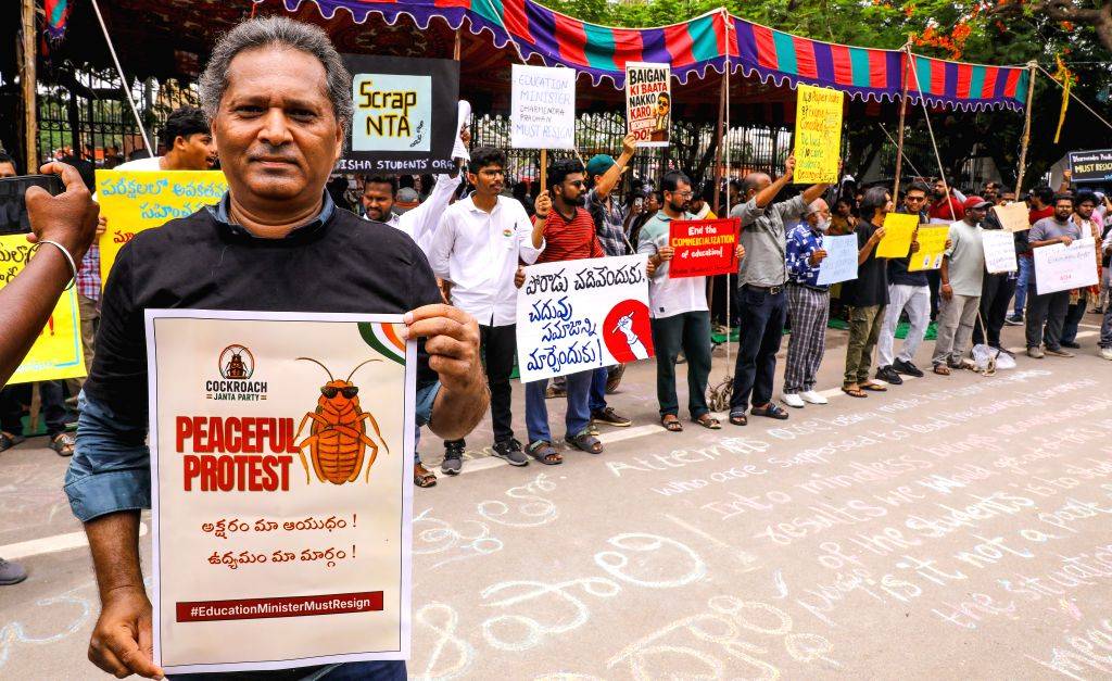 Sonam Wangchuk Joins CJP Protest
