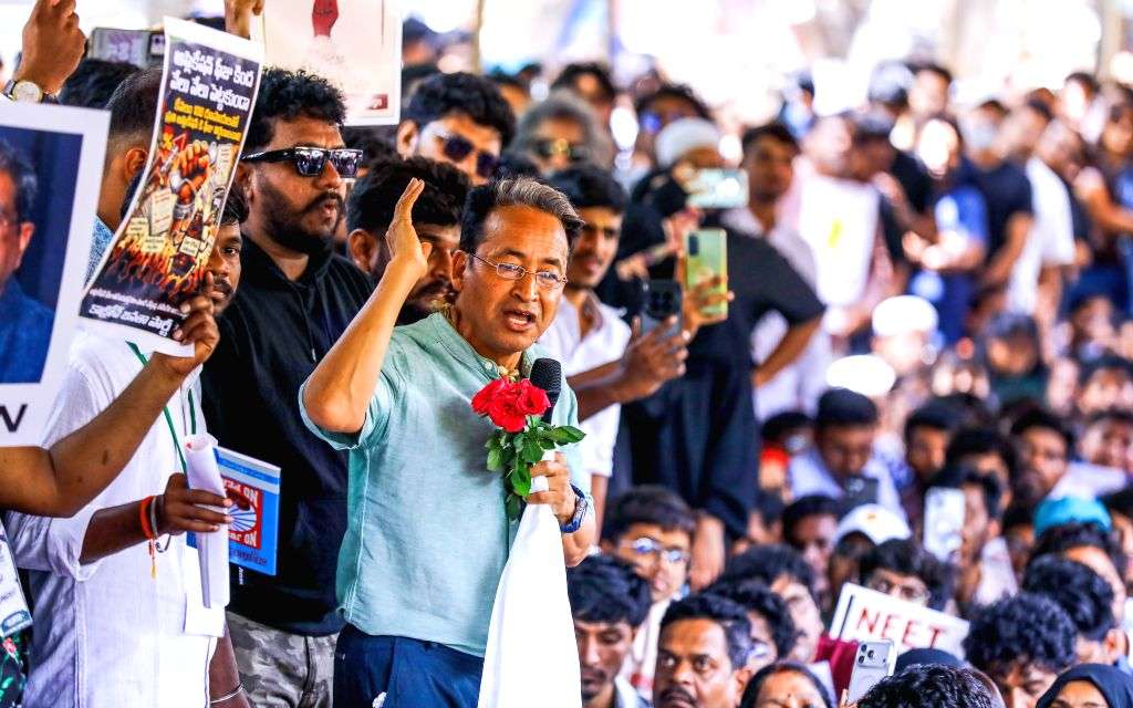 Sonam Wangchuk Joins CJP Protest