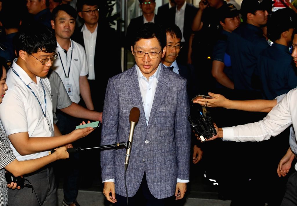Governor probed over scandal