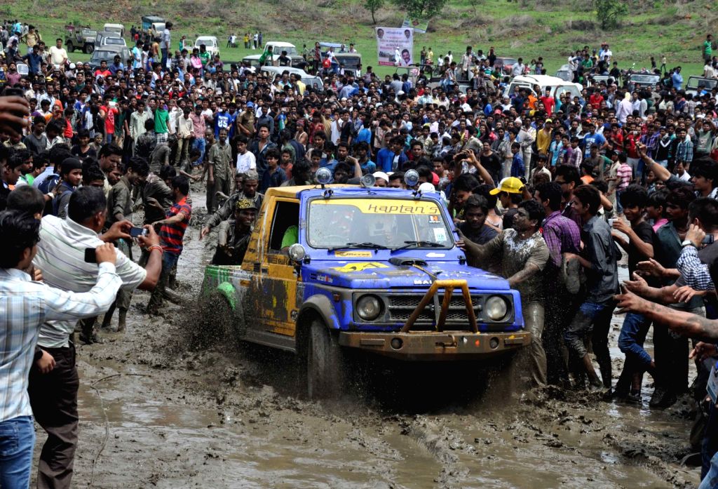 Mud Challenge Car Rally 2015