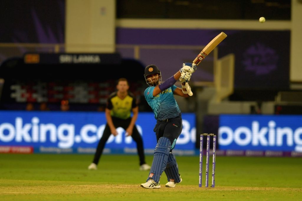 :Dubai:Sri Lanka's captain Dasun Shanaka plays a shot during the ...