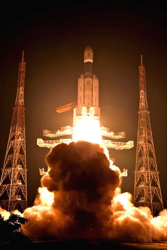 Sriharikota : ISRO launched 36 broadband communication satellites of OneWeb