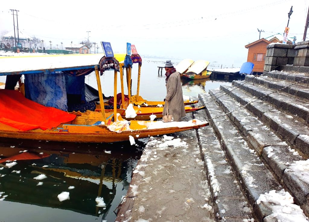 Rain, snow at isolated places in Kashmir during next 24 hrs