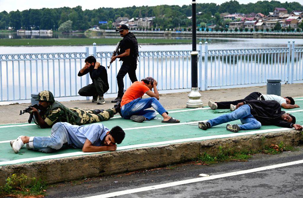 Srinagar Police Conduct Mock Drill