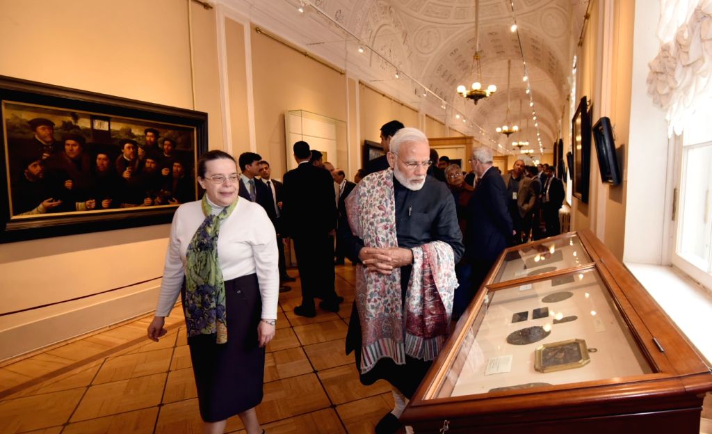 St. Petersburg (Russia): Modi at State Hermitage Museum