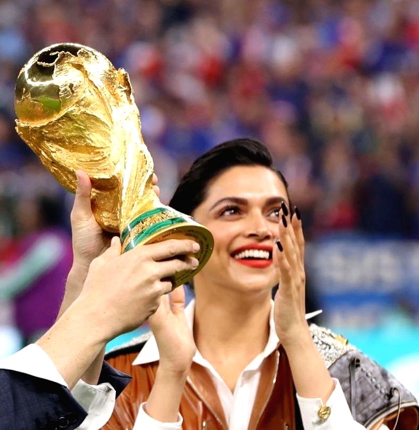 Free photo : STARS AT FIFA WORLD CUP FINAL.