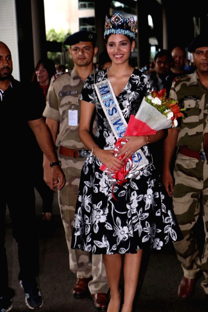 Stephanie Del Valle Miss World 2016 arrive International Airport