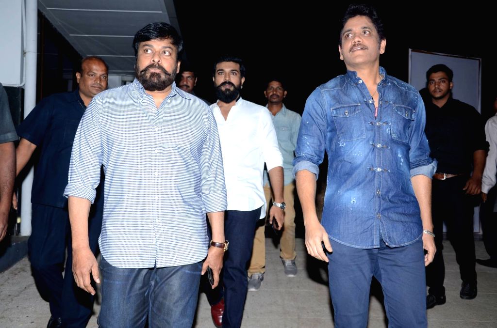 HELLO" pre release - Stills