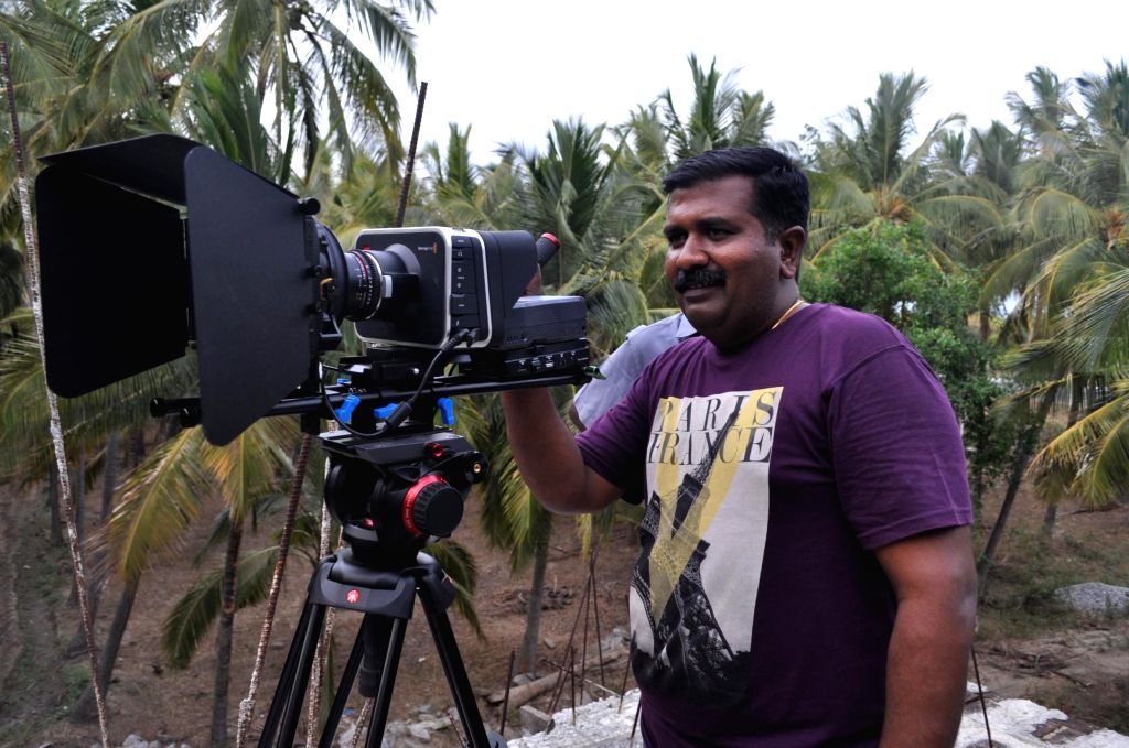 'Moch' - stills