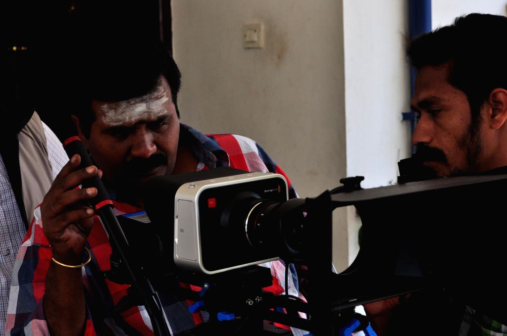 'Moch' - stills