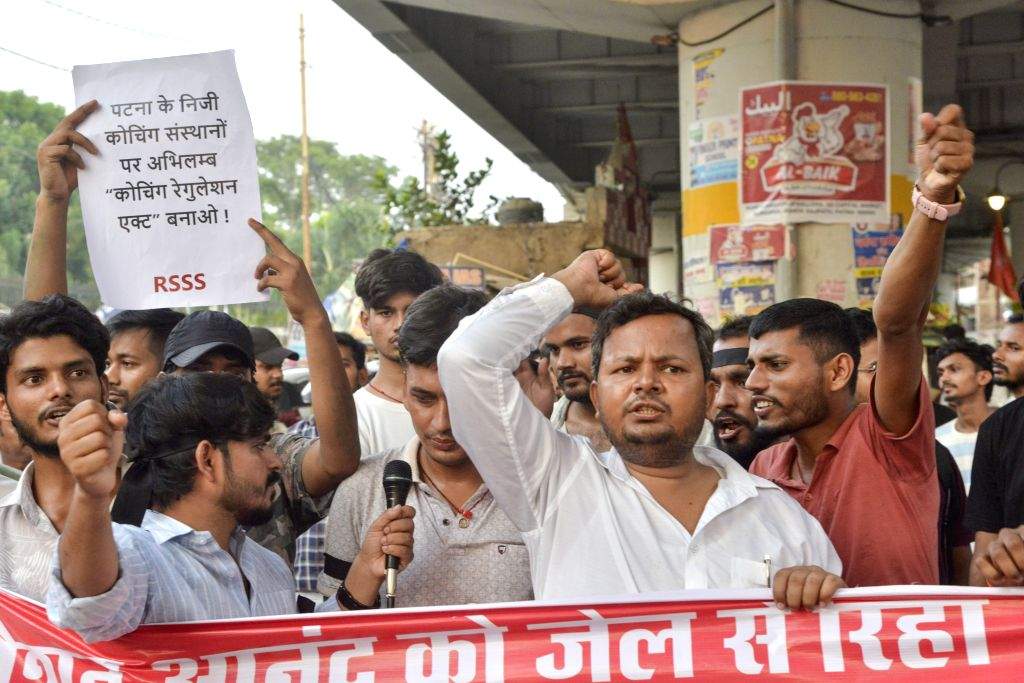 Students Hold Akrosh March Demanding Release of Coaching Director