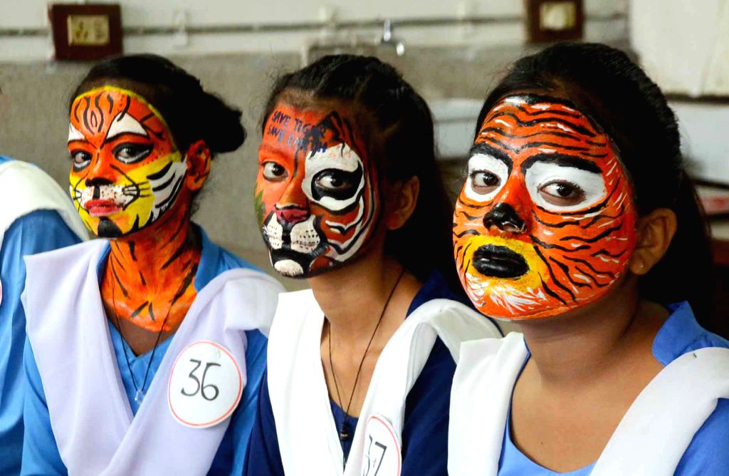 Students Participate In A Face Painting Competition At Patna Women s Students Participate In A Face Painting Competition At Patna Women s