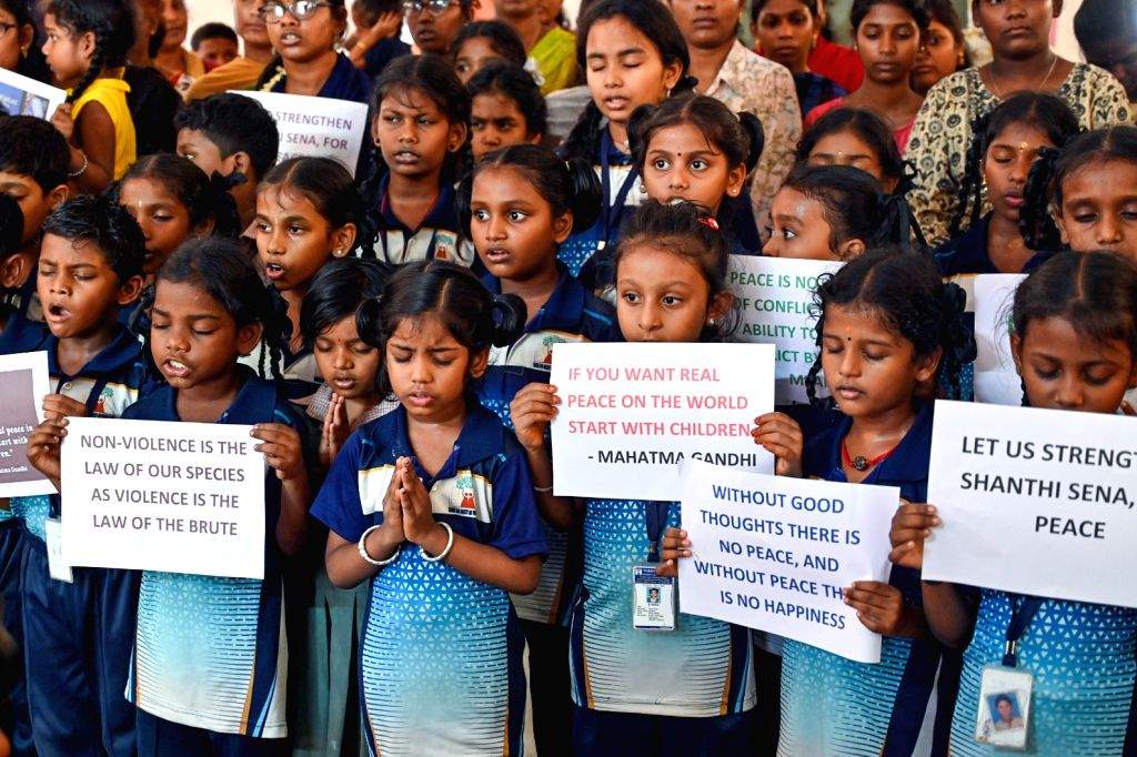 Students Pay Tribute to Pahalgam Attack Victims