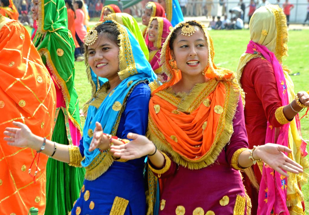 Students perform for the Independence Day parade