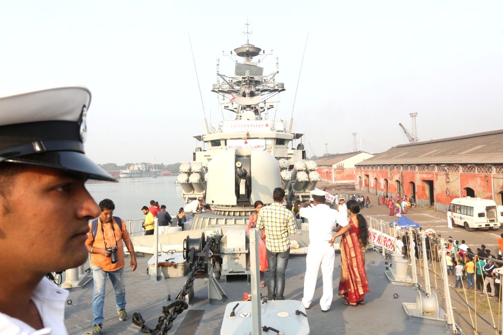Students visit INS Kirch