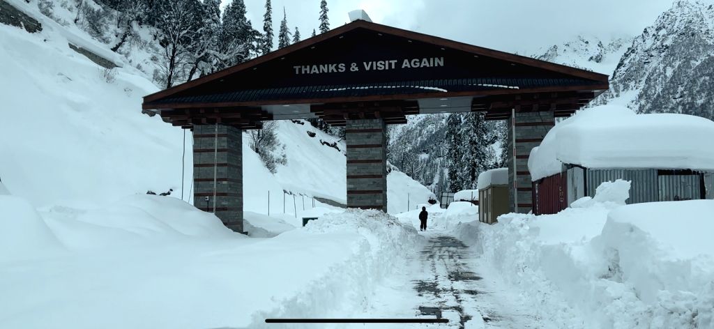 Free photo :'Sun tourism' catching up fast in Himachal; a worrying sign too