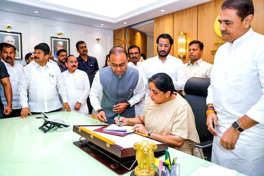 Sunetra Pawar Takes Charge as Maharashtra Deputy Chief Minister