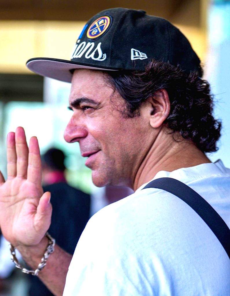 Sunil Grover Spotted at Airport