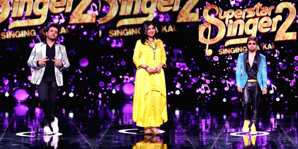 Free Photo:Superstar singer