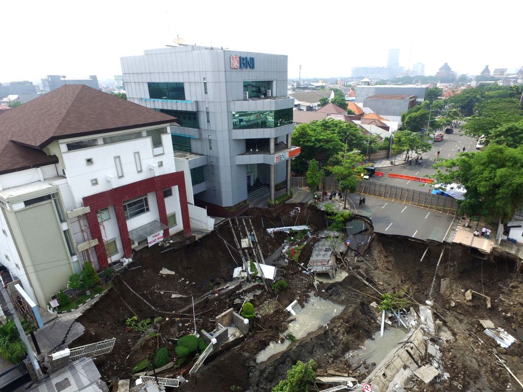Indonesia surabaya road Sinkhole