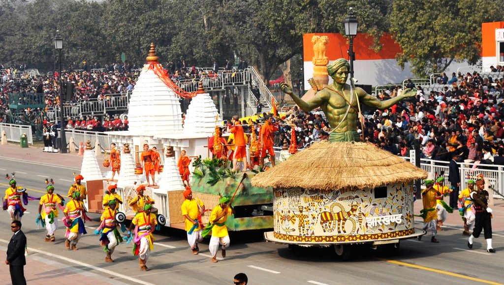 New Delhi : Tableau of Jharkhand during the full dress rehearsal of the ...