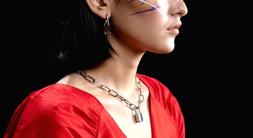 Free photo :Taking care of Fashion jewellery in the Monsoon