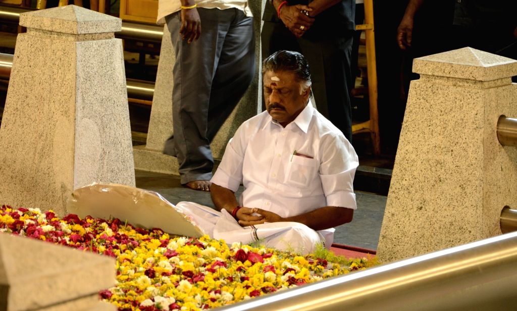 O. Panneerselvam sitting in meditation in front Jayalalithaa's memorial