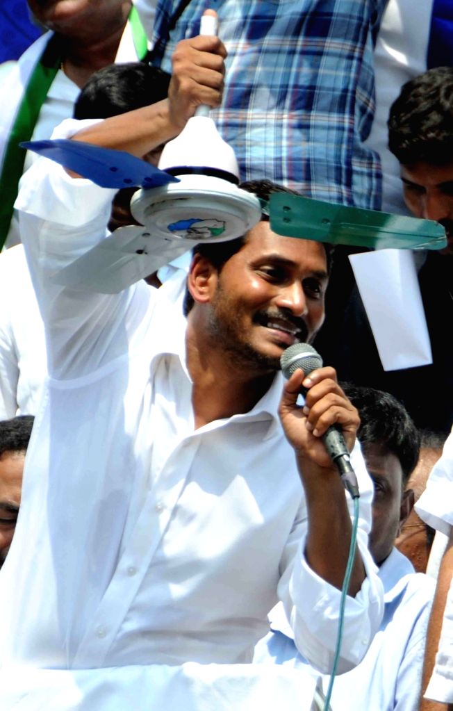 Stage set for TDP-YSRCP battle in Andhra Pradesh