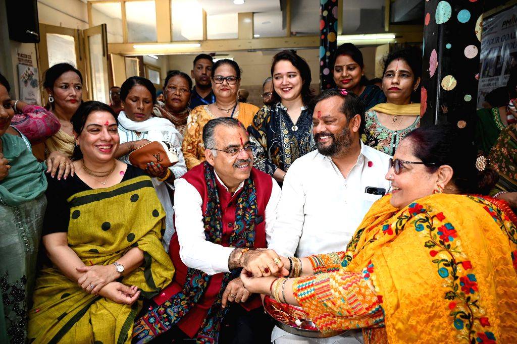 Tarun Chugh Celebrates Raksha Bandhan in Amritsar
