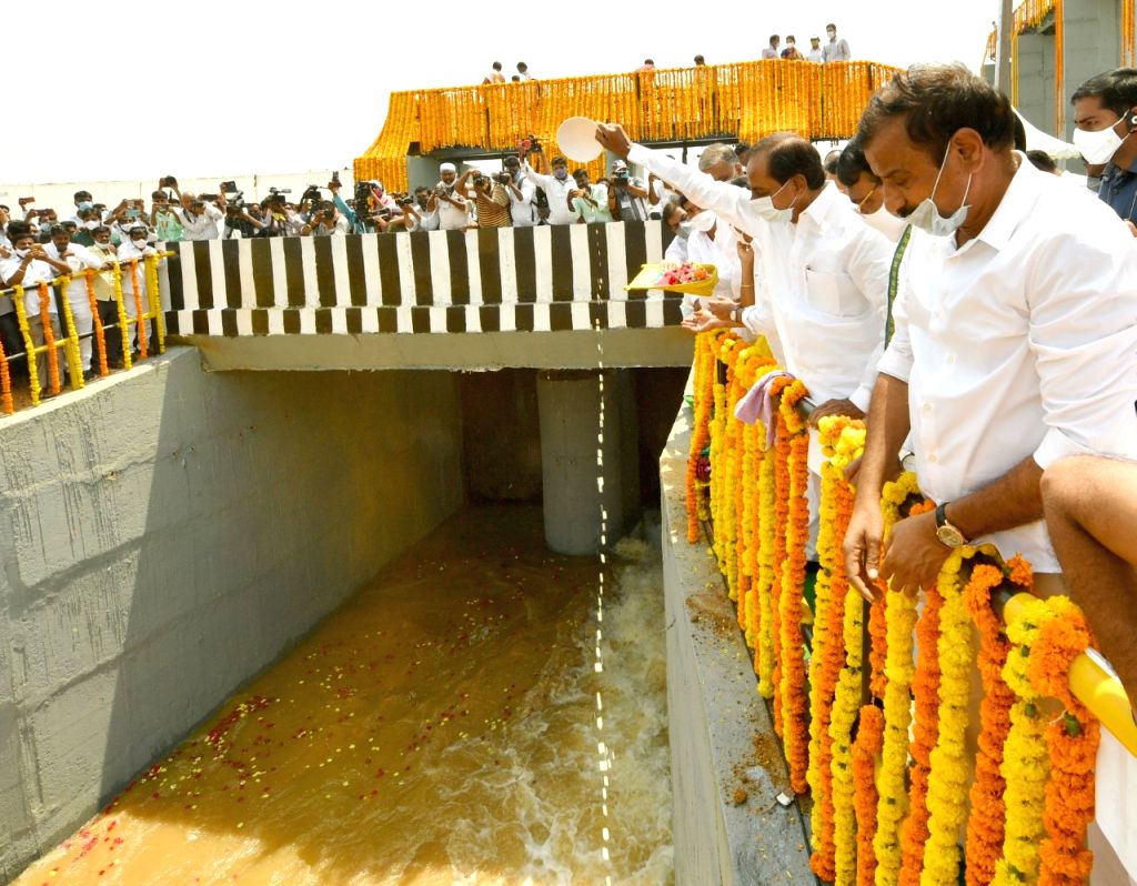 Free Photo: Telangana releases Godavari water into Manjeera.