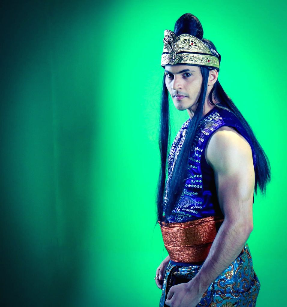 Ravi Bhatia to turn into superhero for foreign TV series ()