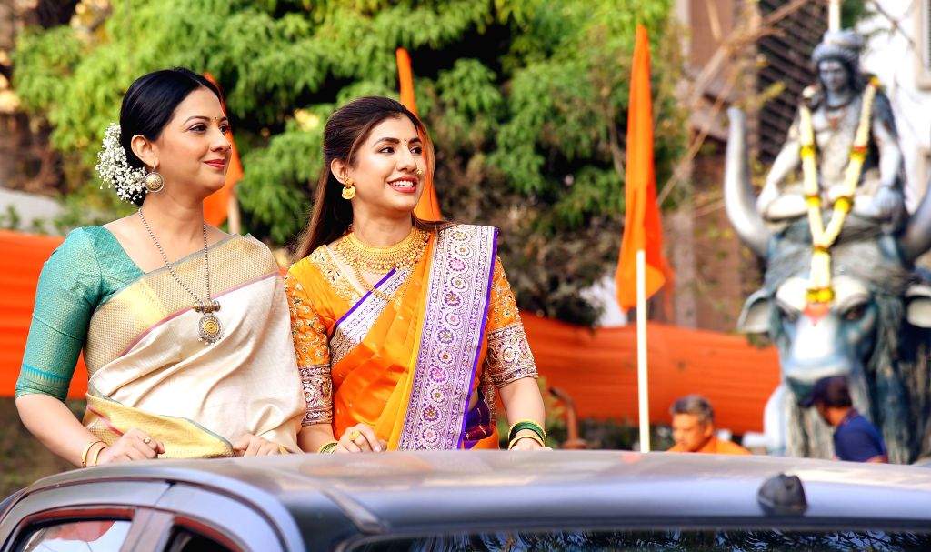 Television and film actresses Tejashri Pradhan and Pooja Kulkarni ...